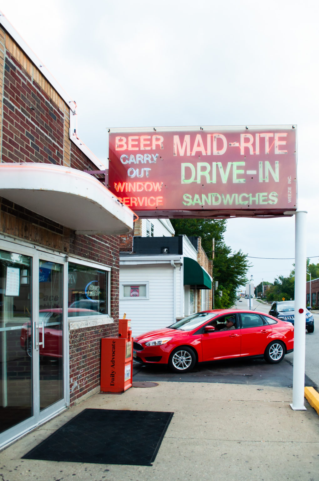 Home of the Loose Meat Burger: The Vintage Maid-Rite Diner in ...
